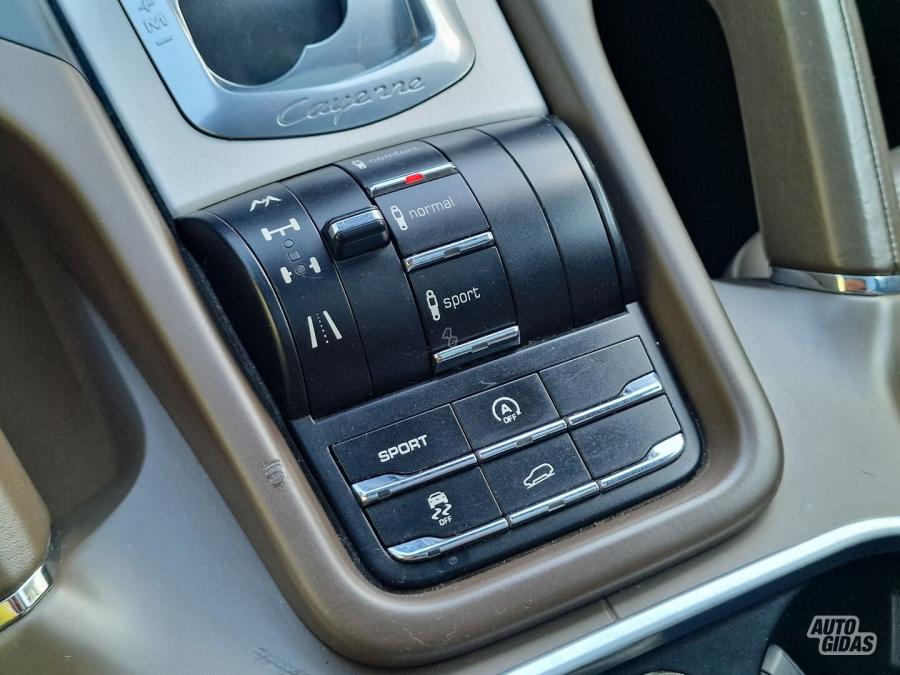 Porsche Cayenne 2011 in Vilnius, with an engine capacity of 4.80 L and mileage of 370 thousand km for 9750 €, photo 24 on AUTOMOTO.COM.LV