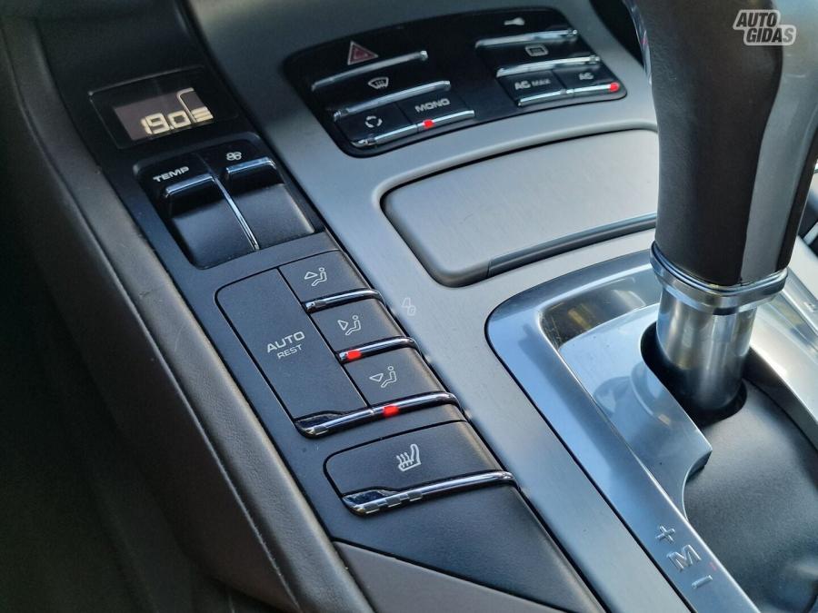 Porsche Cayenne 2011 in Vilnius, with an engine capacity of 4.80 L and mileage of 370 thousand km for 9750 €, photo 25 on AUTOMOTO.COM.LV