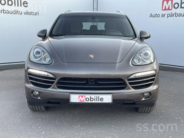 Porsche Cayenne 2012 in Riga, with an engine capacity of 3.00 L and mileage of 260 thousand km for 16900 €, photo 2 on AUTOMOTO.COM.LV