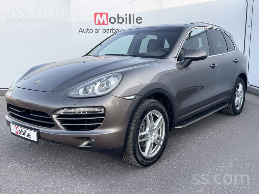 Porsche Cayenne 2012 in Riga, with an engine capacity of 3.00 L and mileage of 260 thousand km for 16900 €, photo 3 on AUTOMOTO.COM.LV