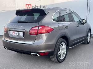Porsche Cayenne 2012 in Riga, with an engine capacity of 3.00 L and mileage of 260 thousand km for 16900 €, photo 5 on AUTOMOTO.COM.LV