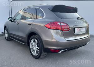 Porsche Cayenne 2012 in Riga, with an engine capacity of 3.00 L and mileage of 260 thousand km for 16900 €, photo 6 on AUTOMOTO.COM.LV