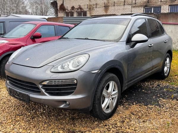 Porsche Cayenne 2012 Rīga, ar dzinēja tilpumu 4.80 L un nobraukumu 254 tūkst. km par 8800 €, foto 1 vietnē AUTOMOTO.COM.LV