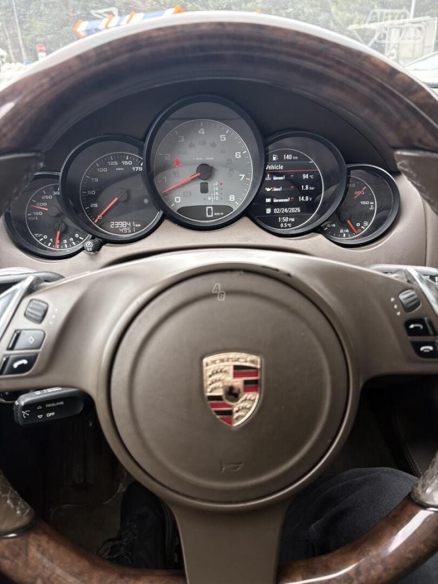 Porsche Cayenne 2012 Varėna, ar dzinēja tilpumu 4.80 L un nobraukumu 239 tūkst. km par 11000 €, foto 12 vietnē AUTOMOTO.COM.LV