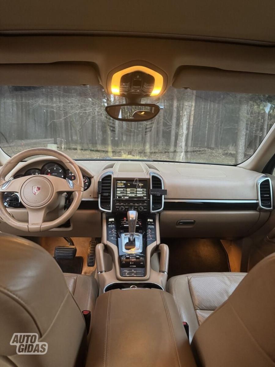 Porsche Cayenne 2012 Mažeikiai, ar dzinēja tilpumu 3.00 L un nobraukumu 269 tūkst. km par 13900 €, foto 5 vietnē AUTOMOTO.COM.LV