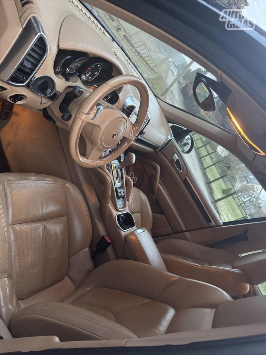 Porsche Cayenne 2012 Mažeikiai, ar dzinēja tilpumu 3.00 L un nobraukumu 269 tūkst. km par 13900 €, foto 7 vietnē AUTOMOTO.COM.LV