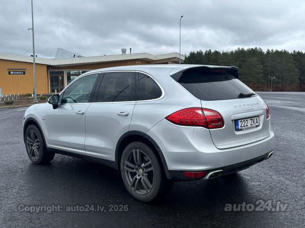 Porsche Cayenne 2013 Narva, ar dzinēja tilpumu 3.00 L un nobraukumu 364 tūkst. km par 13900 €, foto 4 vietnē AUTOMOTO.COM.LV