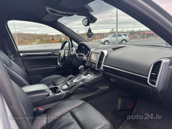 Porsche Cayenne 2013 Narva, ar dzinēja tilpumu 3.00 L un nobraukumu 364 tūkst. km par 13900 €, foto 8 vietnē AUTOMOTO.COM.LV
