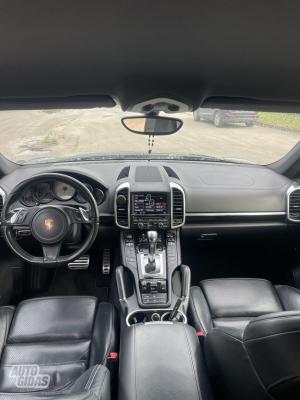 Porsche Cayenne 2013 in Pasvalys, with an engine capacity of 4.20 L and mileage of 348 thousand km for 19200 €, photo 10 on AUTOMOTO.COM.LV