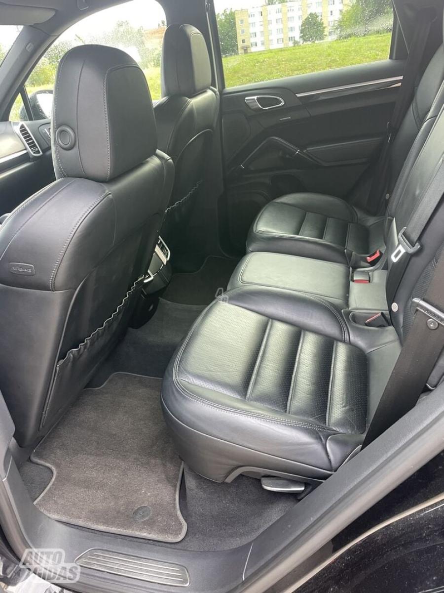 Porsche Cayenne 2013 in Pasvalys, with an engine capacity of 4.20 L and mileage of 348 thousand km for 19200 €, photo 13 on AUTOMOTO.COM.LV