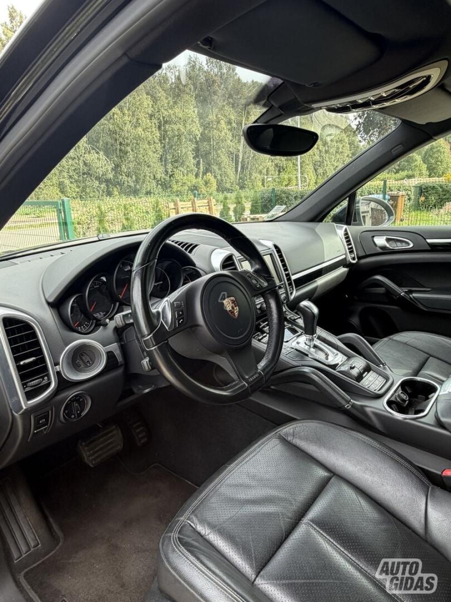 Porsche Cayenne 2013 Ukmergė, ar dzinēja tilpumu 3.00 L un nobraukumu 260 tūkst. km par 13400 €, foto 6 vietnē AUTOMOTO.COM.LV