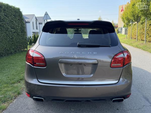 Porsche Cayenne 2013 in Vilnius, with an engine capacity of 3.60 L and mileage of 350 thousand km for 6900 €, photo 8 on AUTOMOTO.COM.LV