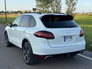 Porsche Cayenne 2013 in Kaunas, with an engine capacity of 3.00 L and mileage of 210 thousand km for 13200 €, photo 7 on AUTOMOTO.COM.LV