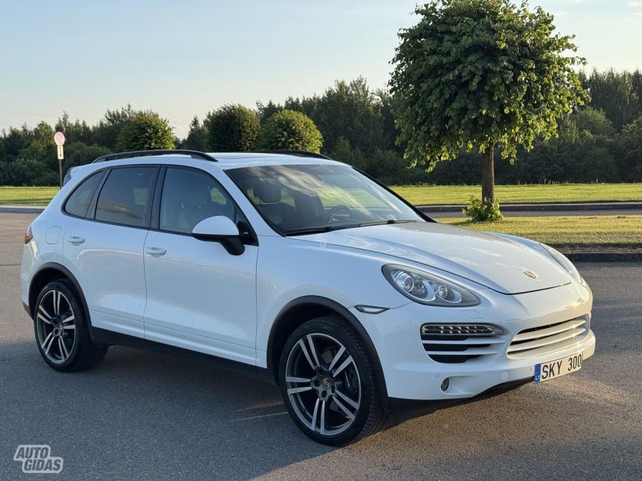 Porsche Cayenne 2013 in Kaunas, with an engine capacity of 3.00 L and mileage of 210 thousand km for 13200 €, photo 10 on AUTOMOTO.COM.LV