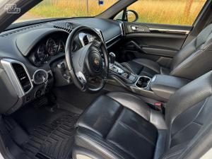 Porsche Cayenne 2013 in Kaunas, with an engine capacity of 3.00 L and mileage of 210 thousand km for 13200 €, photo 14 on AUTOMOTO.COM.LV