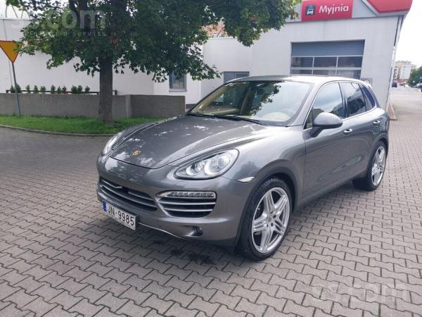 Porsche Cayenne 2014 Rīga, ar dzinēja tilpumu 3.00 L un nobraukumu 167 tūkst. km par 18900 €, foto 1 vietnē AUTOMOTO.COM.LV