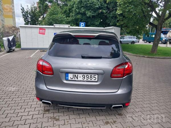 Porsche Cayenne 2014 Rīga, ar dzinēja tilpumu 3.00 L un nobraukumu 167 tūkst. km par 18900 €, foto 3 vietnē AUTOMOTO.COM.LV