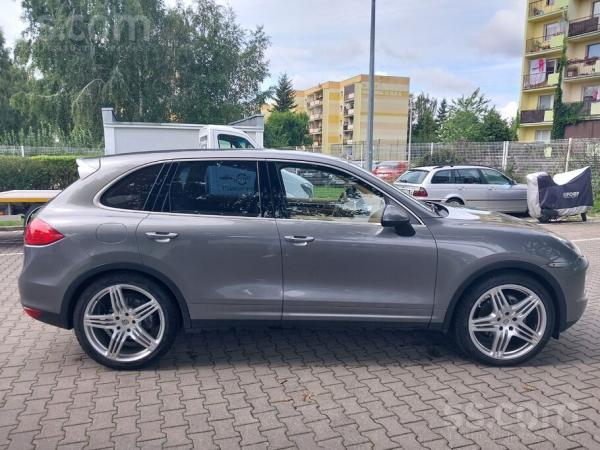 Porsche Cayenne 2014 Rīga, ar dzinēja tilpumu 3.00 L un nobraukumu 167 tūkst. km par 18900 €, foto 4 vietnē AUTOMOTO.COM.LV