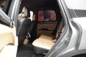 Porsche Cayenne 2014 Peetri, ar dzinēja tilpumu 3.00 L un nobraukumu 183 tūkst. km par 23600 €, foto 11 vietnē AUTOMOTO.COM.LV