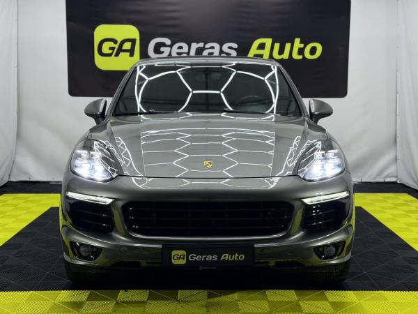 Porsche Cayenne 2015 Viļņa, ar dzinēja tilpumu 0.00 L un nobraukumu 0 tūkst. km par 25990 €, foto 2 vietnē AUTOMOTO.COM.LV