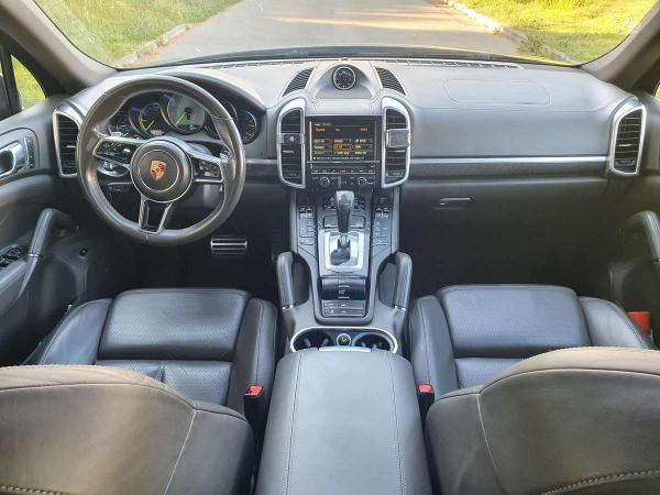 Porsche Cayenne 2015 in Vilnius, with an engine capacity of 3.00 L and mileage of 170 thousand km for 30000 €, photo 10 on AUTOMOTO.COM.LV