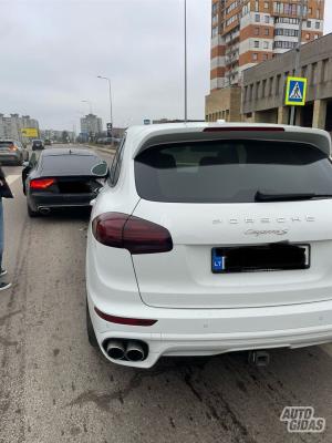 Porsche Cayenne 2016 in Kaunas, with an engine capacity of 3.60 L and mileage of 175 thousand km for 12600 €, photo 13 on AUTOMOTO.COM.LV