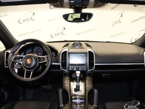 Porsche Cayenne 2016 in Vilnius, with an engine capacity of 3.60 L and mileage of 117 thousand km for 18900 €, photo 3 on AUTOMOTO.COM.LV
