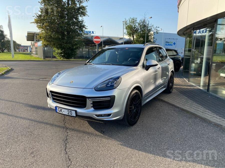 Porsche Cayenne 2016 in Riga, with an engine capacity of 3.60 L and mileage of 105 thousand km for 32500 €, photo 5 on AUTOMOTO.COM.LV