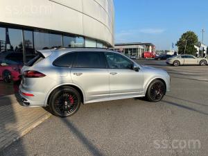 Porsche Cayenne 2016 in Riga, with an engine capacity of 3.60 L and mileage of 105 thousand km for 32500 €, photo 7 on AUTOMOTO.COM.LV