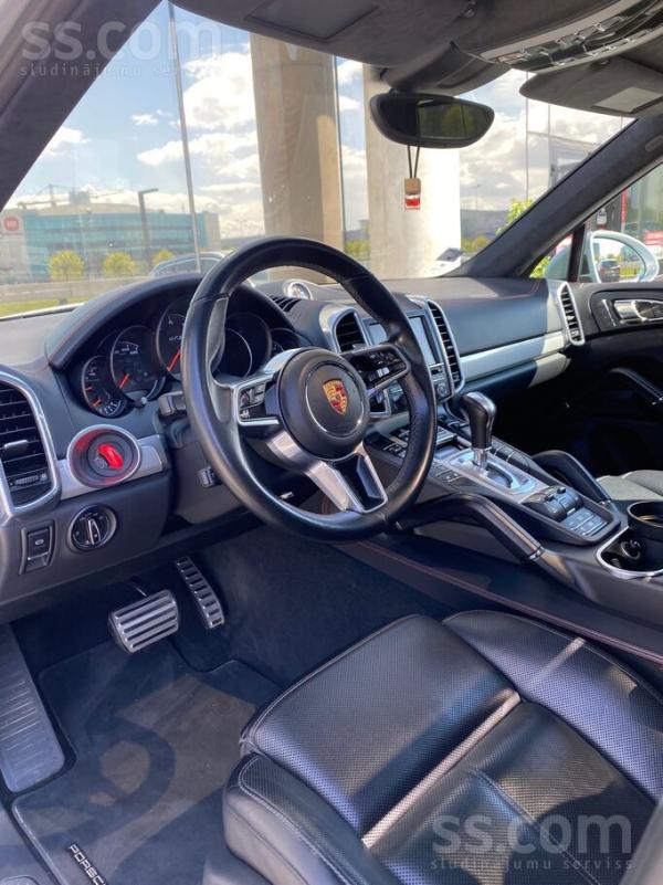 Porsche Cayenne 2016 in Riga, with an engine capacity of 3.60 L and mileage of 105 thousand km for 32500 €, photo 8 on AUTOMOTO.COM.LV