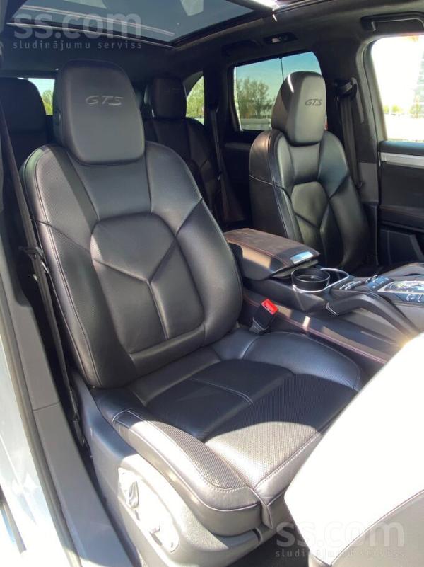 Porsche Cayenne 2016 in Riga, with an engine capacity of 3.60 L and mileage of 105 thousand km for 32500 €, photo 10 on AUTOMOTO.COM.LV