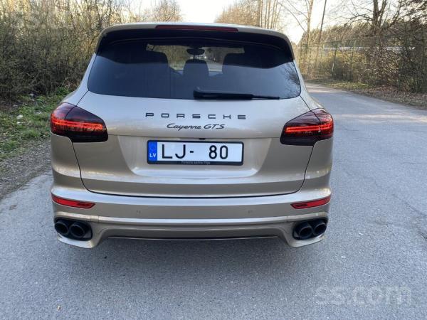 Porsche Cayenne 2016 in Riga, with an engine capacity of 3.60 L and mileage of 115 thousand km for 35800 €, photo 5 on AUTOMOTO.COM.LV