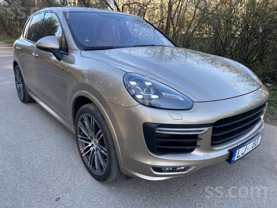 Porsche Cayenne 2016 Rīga, ar dzinēja tilpumu 3.60 L un nobraukumu 115 tūkst. km par 35800 €, foto 7 vietnē AUTOMOTO.COM.LV