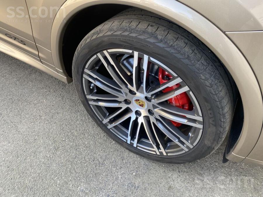 Porsche Cayenne 2016 Rīga, ar dzinēja tilpumu 3.60 L un nobraukumu 115 tūkst. km par 35800 €, foto 22 vietnē AUTOMOTO.COM.LV