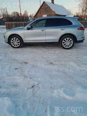 Porsche Cayenne 2016 Rīga, ar dzinēja tilpumu 3.00 L un nobraukumu 276 tūkst. km par 23999 €, foto 3 vietnē AUTOMOTO.COM.LV