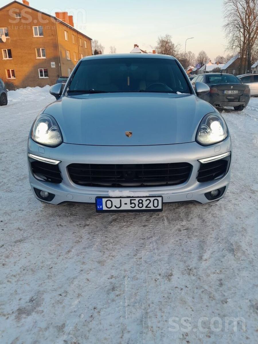 Porsche Cayenne 2016 Rīga, ar dzinēja tilpumu 3.00 L un nobraukumu 276 tūkst. km par 23999 €, foto 4 vietnē AUTOMOTO.COM.LV