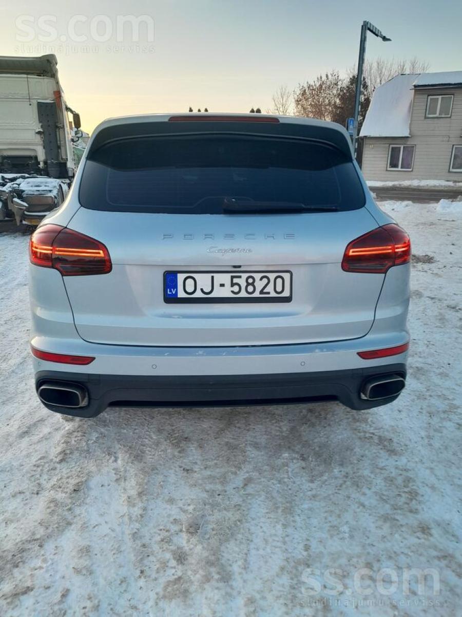 Porsche Cayenne 2016 Rīga, ar dzinēja tilpumu 3.00 L un nobraukumu 276 tūkst. km par 23999 €, foto 5 vietnē AUTOMOTO.COM.LV