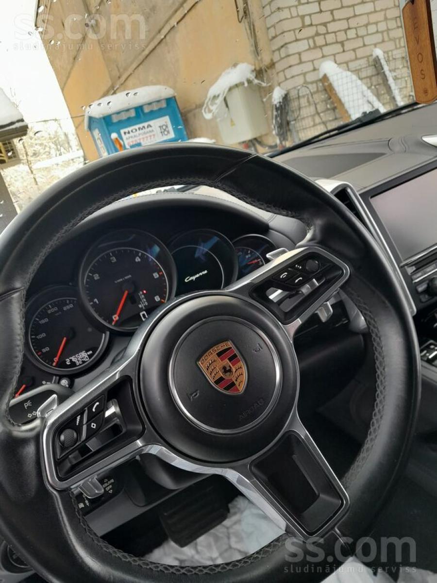 Porsche Cayenne 2016 Rīga, ar dzinēja tilpumu 3.00 L un nobraukumu 276 tūkst. km par 23999 €, foto 7 vietnē AUTOMOTO.COM.LV
