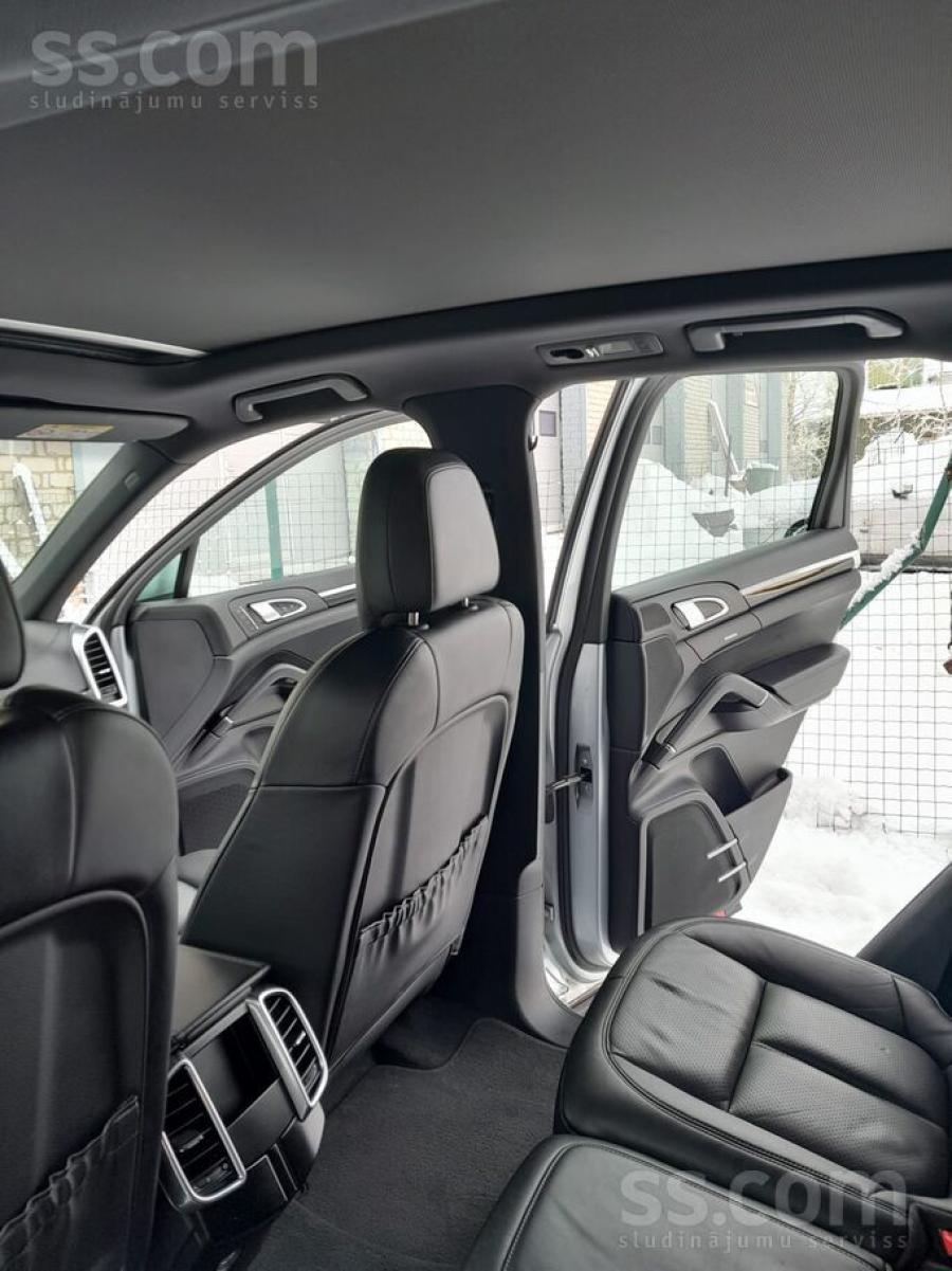 Porsche Cayenne 2016 Rīga, ar dzinēja tilpumu 3.00 L un nobraukumu 276 tūkst. km par 23999 €, foto 9 vietnē AUTOMOTO.COM.LV
