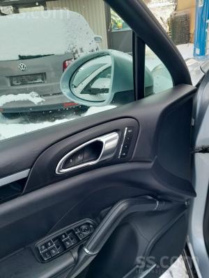 Porsche Cayenne 2016 Rīga, ar dzinēja tilpumu 3.00 L un nobraukumu 276 tūkst. km par 23999 €, foto 12 vietnē AUTOMOTO.COM.LV