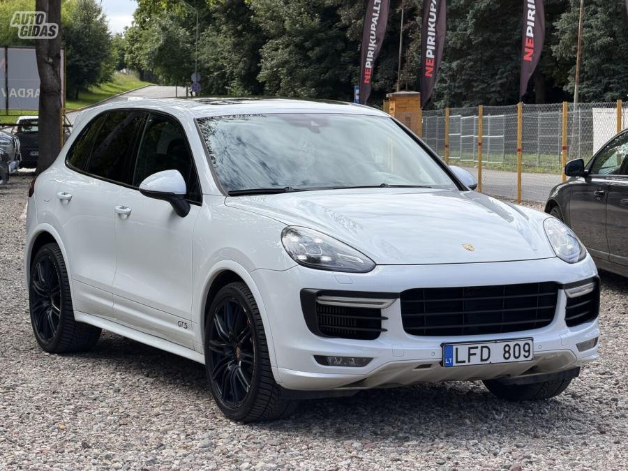 Porsche Cayenne 2016 Viļņa, ar dzinēja tilpumu 3.60 L un nobraukumu 202 tūkst. km par 24000 €, foto 6 vietnē AUTOMOTO.COM.LV