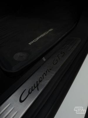 Porsche Cayenne 2016 Viļņa, ar dzinēja tilpumu 3.60 L un nobraukumu 202 tūkst. km par 24000 €, foto 18 vietnē AUTOMOTO.COM.LV