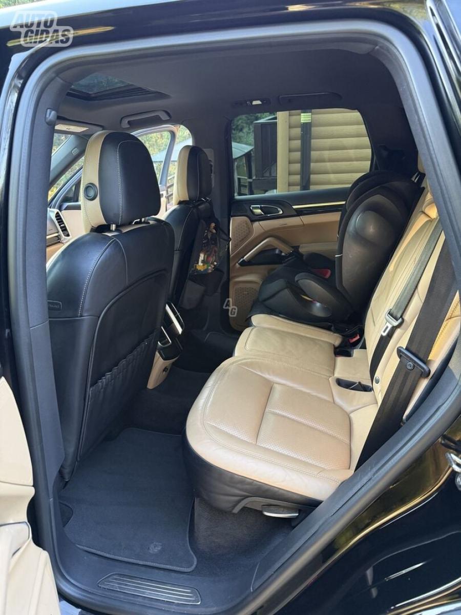 Porsche Cayenne 2016 Kauņa, ar dzinēja tilpumu 3.00 L un nobraukumu 197 tūkst. km par 23500 €, foto 11 vietnē AUTOMOTO.COM.LV