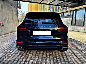 Porsche Cayenne 2016 Tallina, ar dzinēja tilpumu 3.00 L un nobraukumu 210 tūkst. km par 31000 €, foto 4 vietnē AUTOMOTO.COM.LV