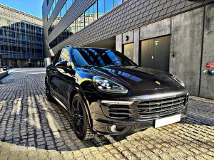 Porsche Cayenne 2016 Tallina, ar dzinēja tilpumu 3.00 L un nobraukumu 210 tūkst. km par 31000 €, foto 7 vietnē AUTOMOTO.COM.LV