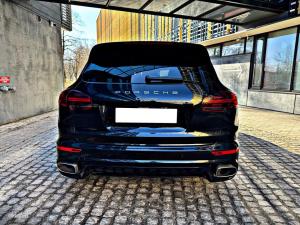 Porsche Cayenne 2016 Tallina, ar dzinēja tilpumu 3.00 L un nobraukumu 210 tūkst. km par 31000 €, foto 12 vietnē AUTOMOTO.COM.LV