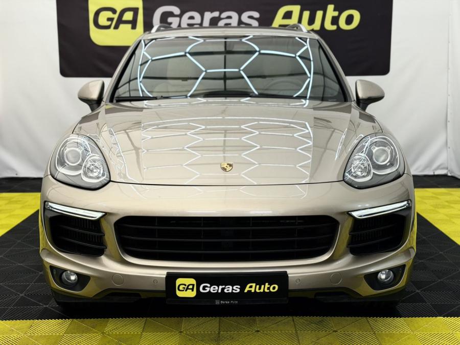 Porsche Cayenne 2016 in Vilnius, with an engine capacity of 0.00 L and mileage of 0 thousand km for 21000 €, photo 3 on AUTOMOTO.COM.LV