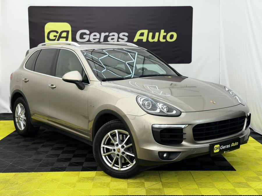 Porsche Cayenne 2016 in Vilnius, with an engine capacity of 0.00 L and mileage of 0 thousand km for 21000 €, photo 4 on AUTOMOTO.COM.LV