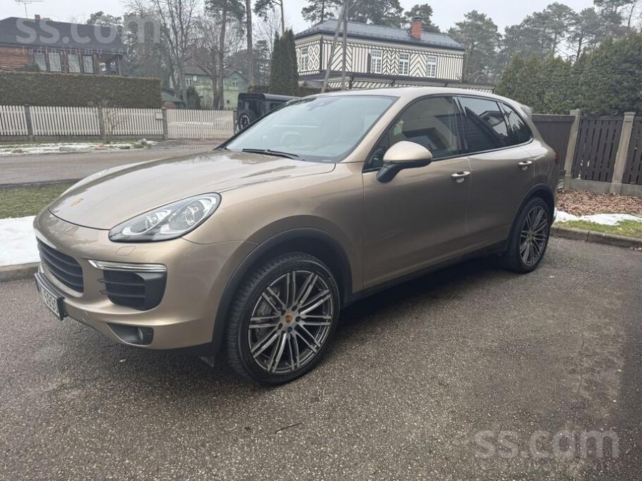 Porsche Cayenne 2016 Rīga, ar dzinēja tilpumu 3.60 L un nobraukumu 29 tūkst. km par 45000 €, foto 1 vietnē AUTOMOTO.COM.LV