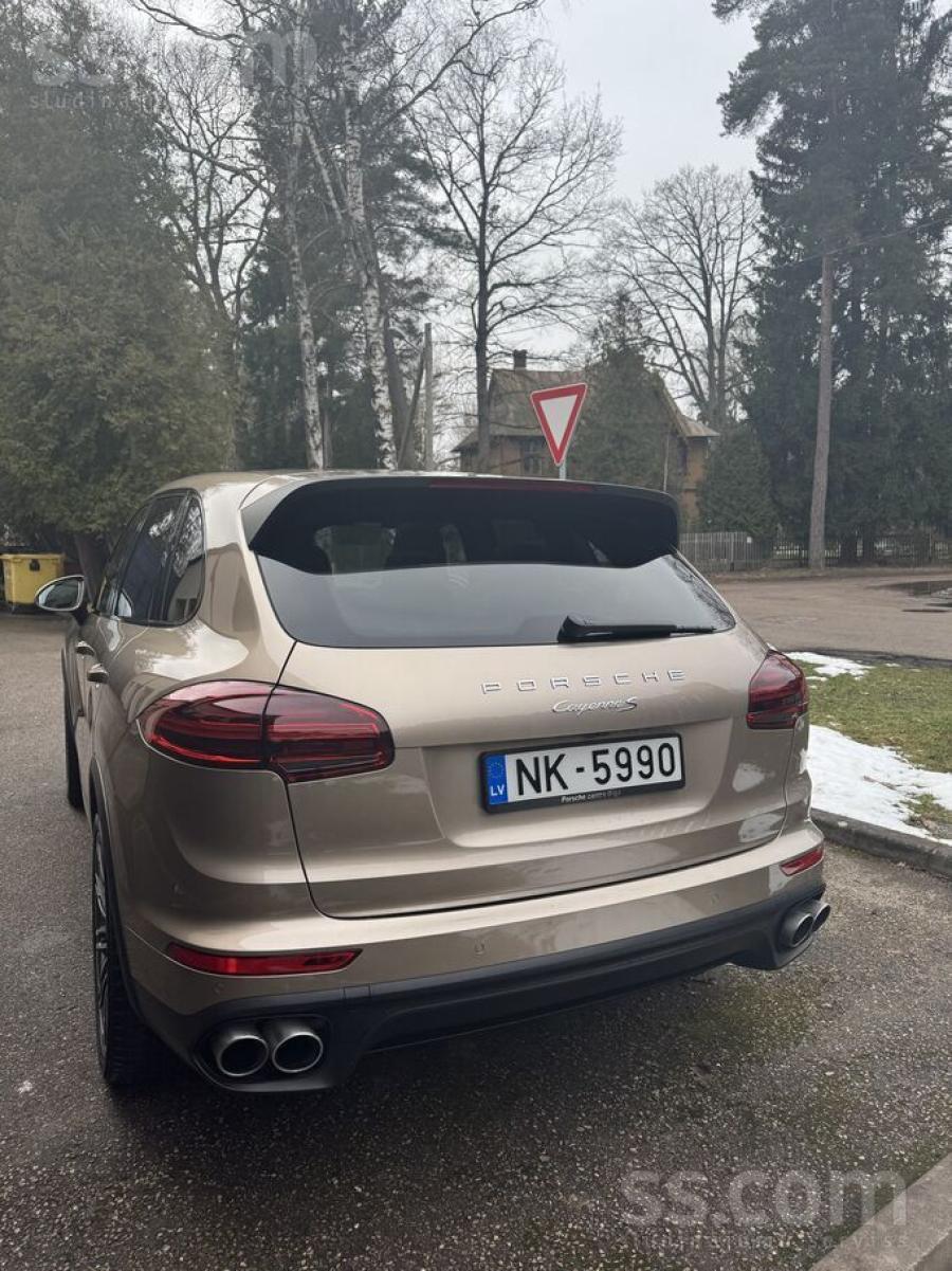 Porsche Cayenne 2016 Rīga, ar dzinēja tilpumu 3.60 L un nobraukumu 29 tūkst. km par 45000 €, foto 4 vietnē AUTOMOTO.COM.LV